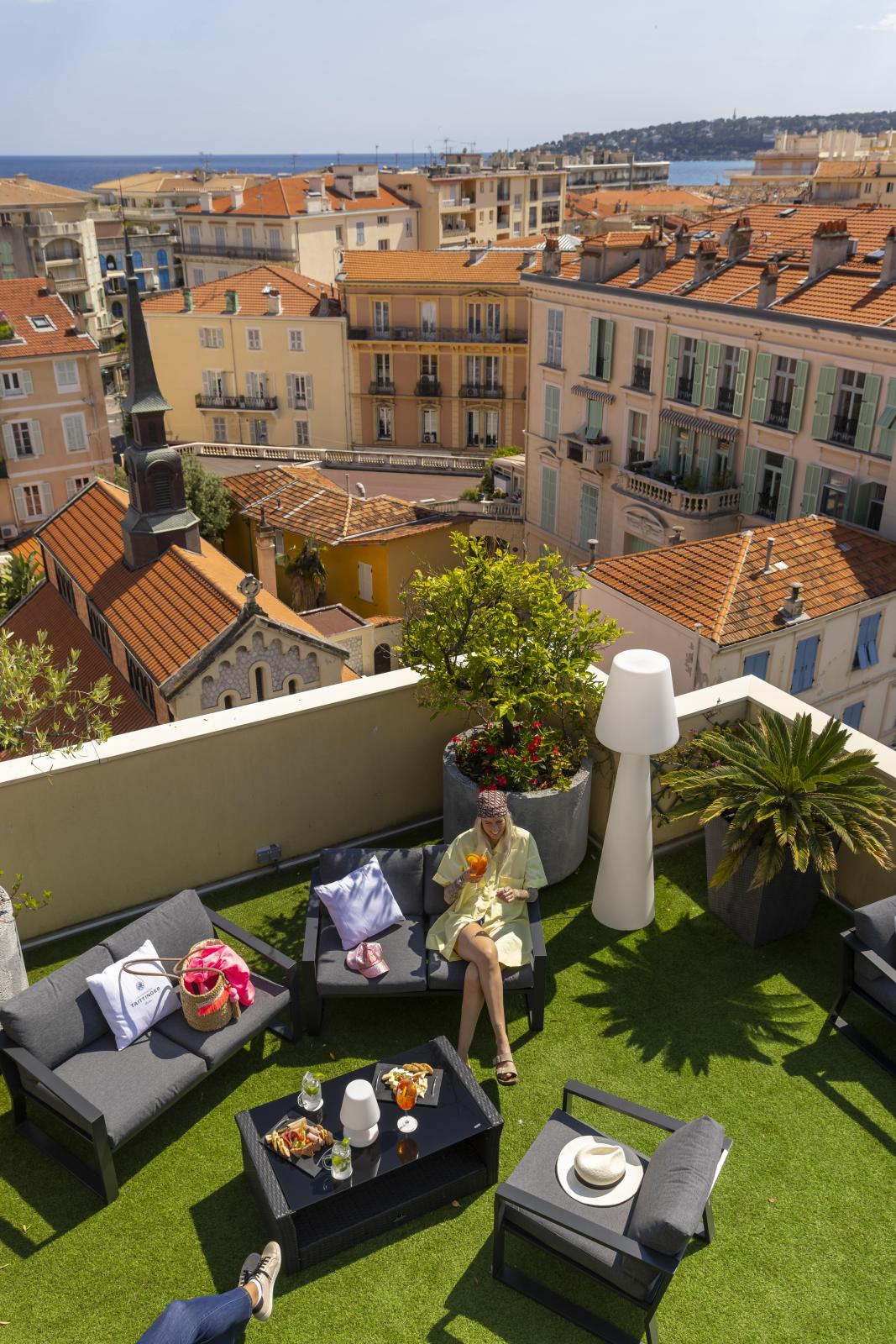 Rooftop Menton | Bar & Happy Hour | Best Western Hotel Mediterranee